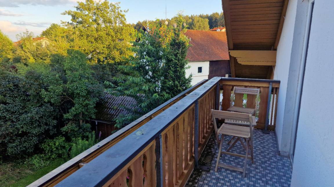 97 M² Ferienwohnung ∙ 2 Schlafzimmer ∙ 5 Gäste - Bischofsmais