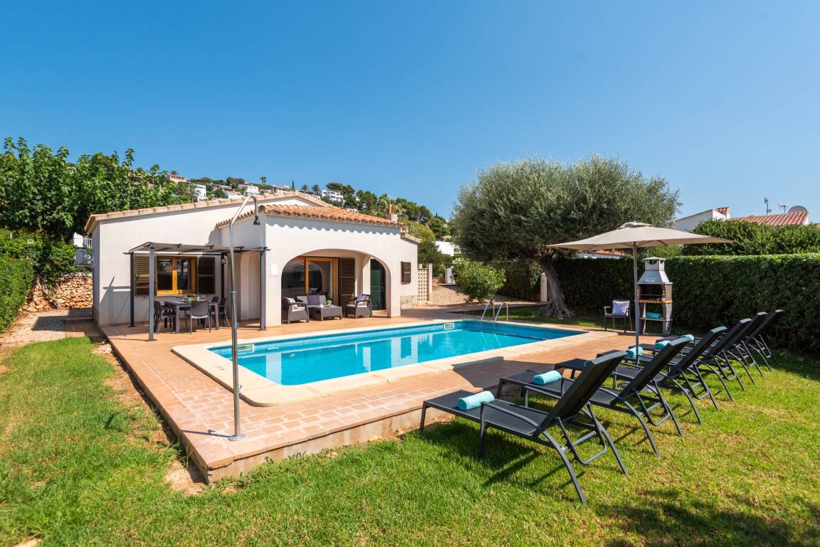 100 M² Villa ∙ 3 Makuuhuonetta ∙ 6 Vierasta - Menorca
