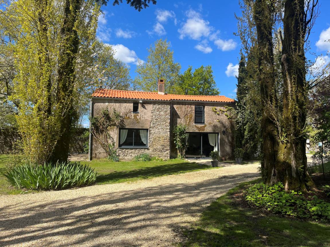 120 M² Cottage ∙ 2 Chambres ∙ 5 Personnes - Carquefou
