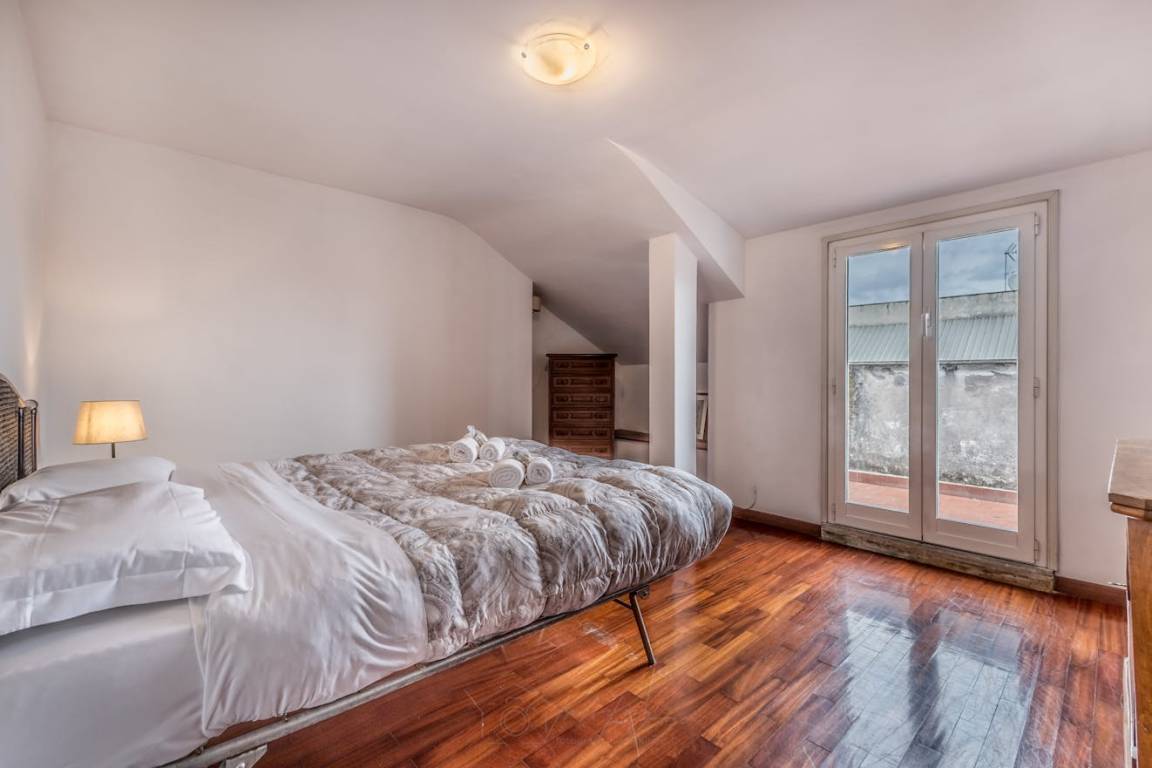 155 M² Apartment ∙ 3 Bedrooms ∙ 5 Guests - Rome