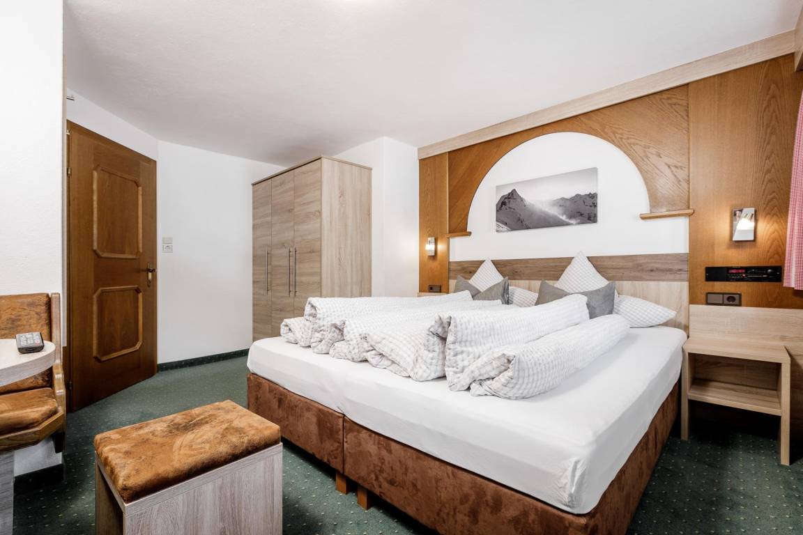 54 M² Apartment ∙ 2 Bedrooms ∙ 4 Guests - Soelden