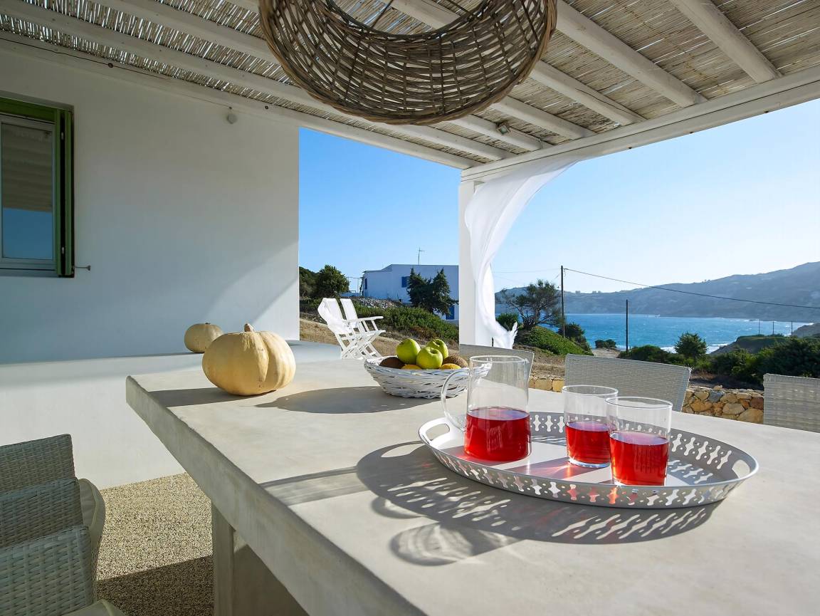 85 M² Villa ∙ 2 Bedrooms ∙ 5 Guests - Милос