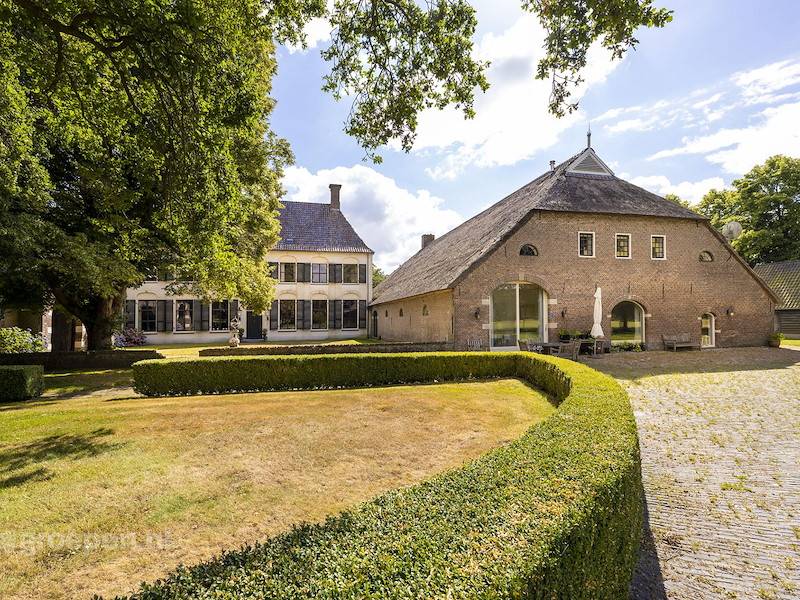 House ∙ 15 Bedrooms ∙ 35 Guests - Giethoorn