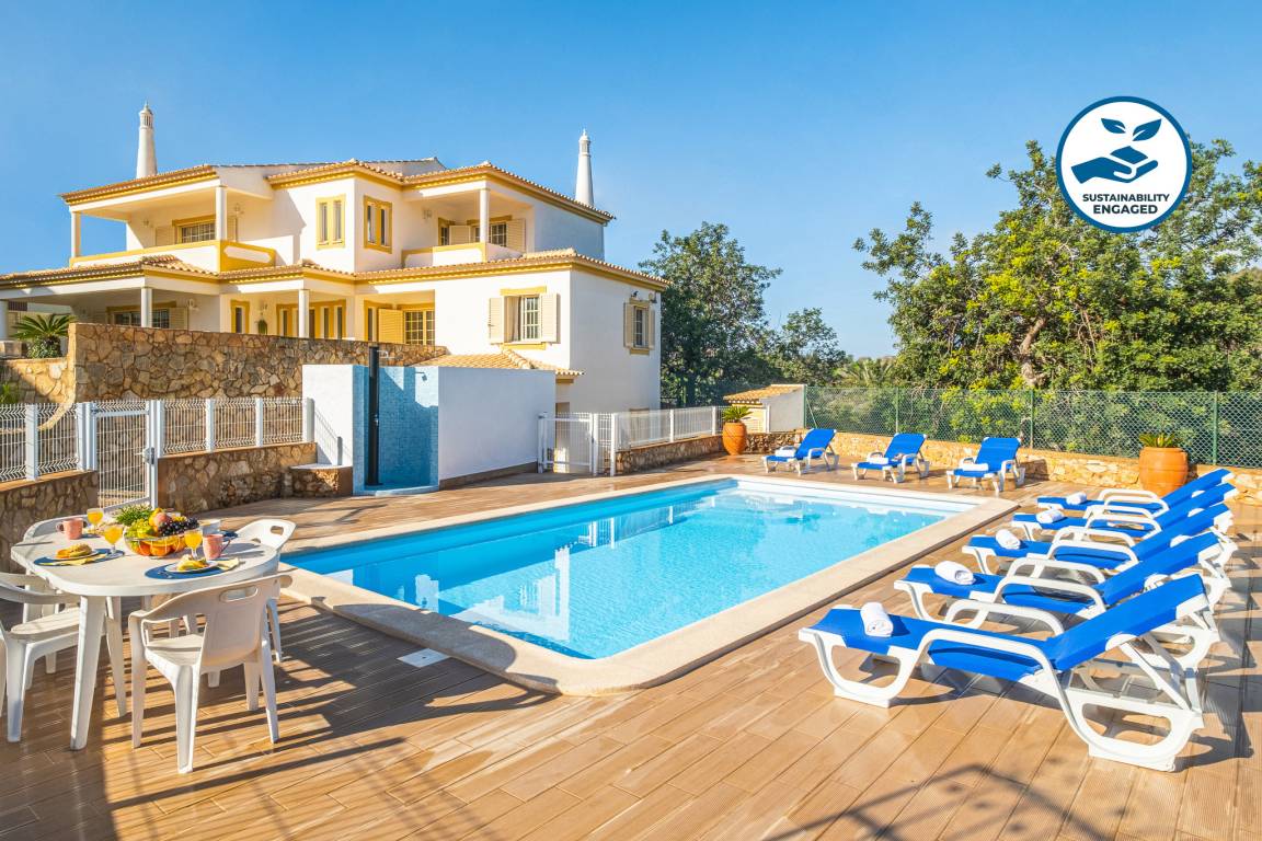 200 M² Villa ∙ 4 Bedrooms ∙ 12 Guests - Albufeira
