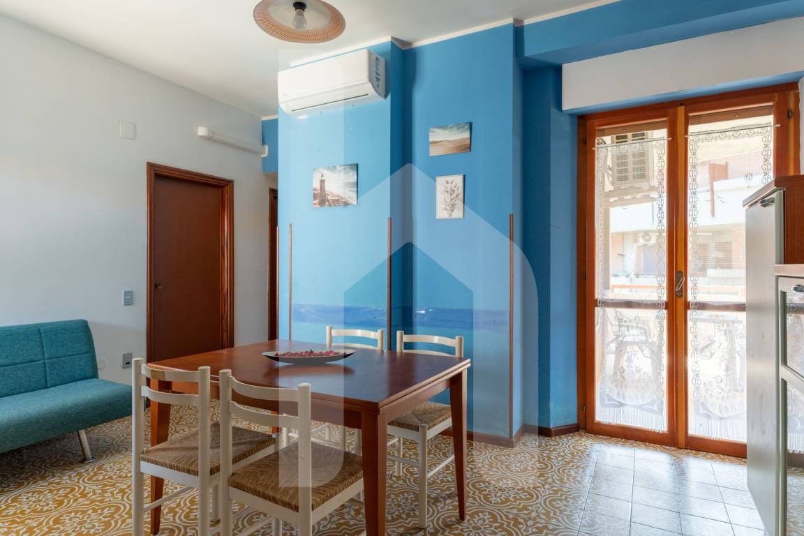 64 M² Appartamento ∙ 3 Camere Da Letto ∙ 6 Ospiti - Pineto