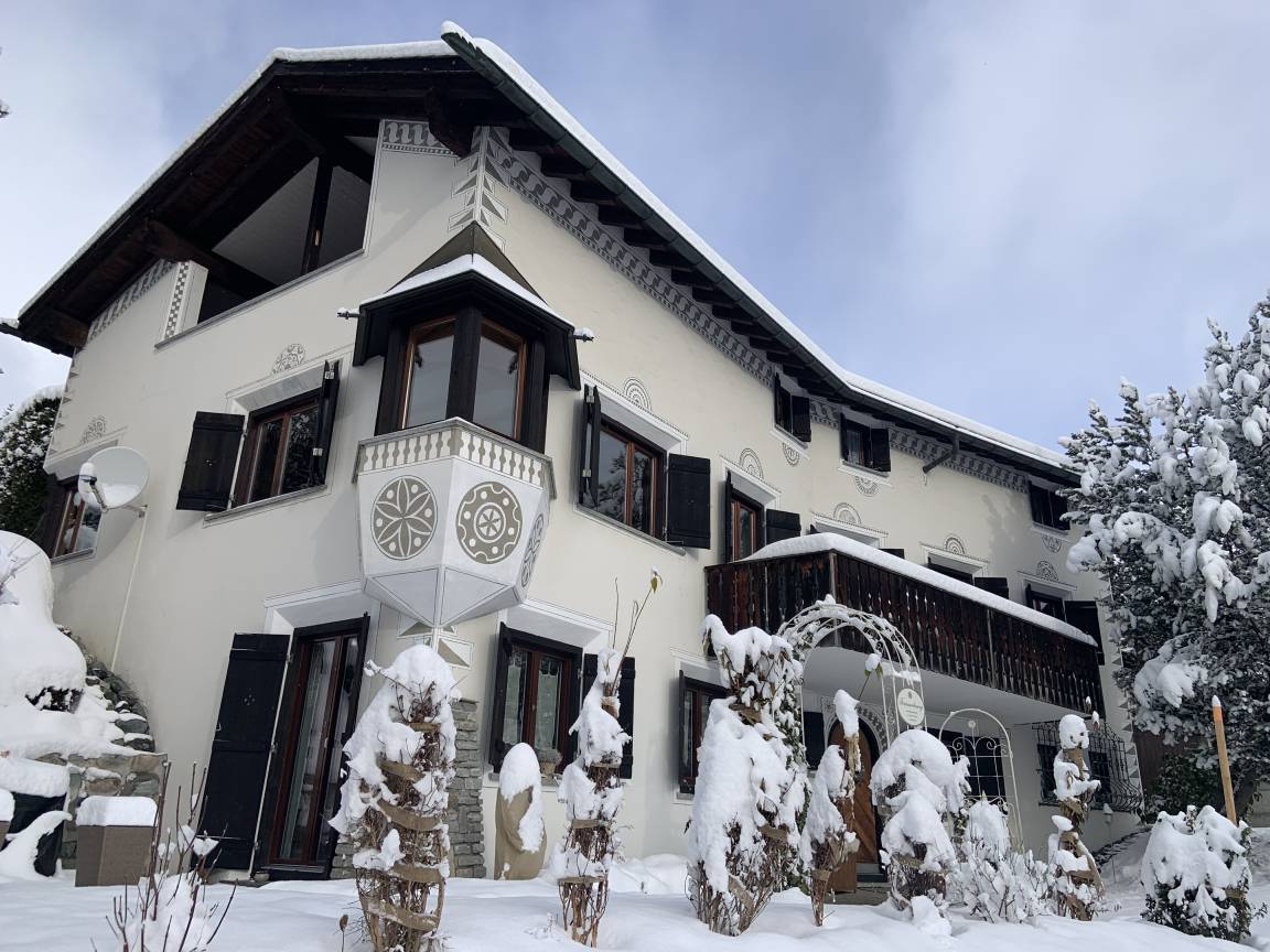 76 M² Appartamento ∙ 1 Camera Da Letto ∙ 3 Ospiti - Scuol