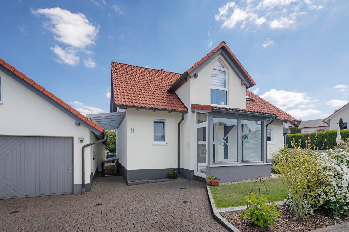 36 M² Ferienwohnung ∙ 1 Schlafzimmer ∙ 2 Gäste - Münsingen