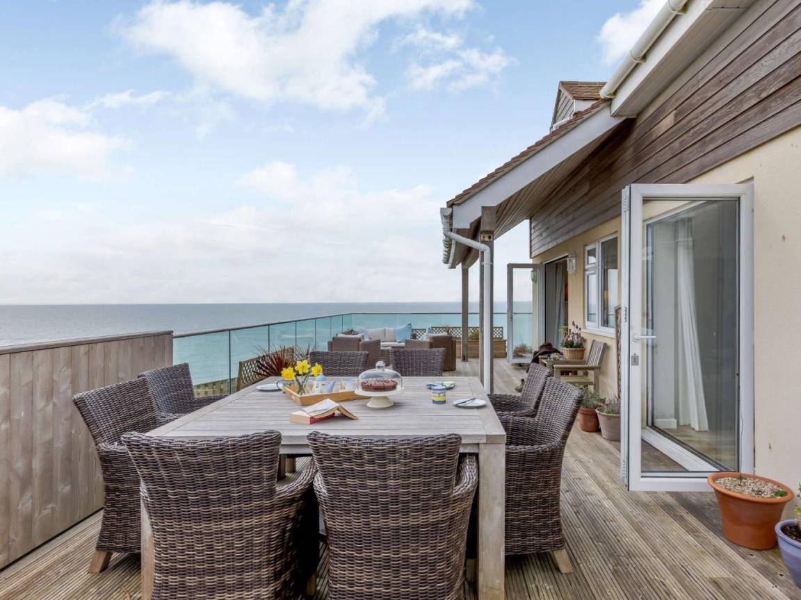 Cottage ∙ 4 Bedrooms ∙ 8 Guests - Bridport