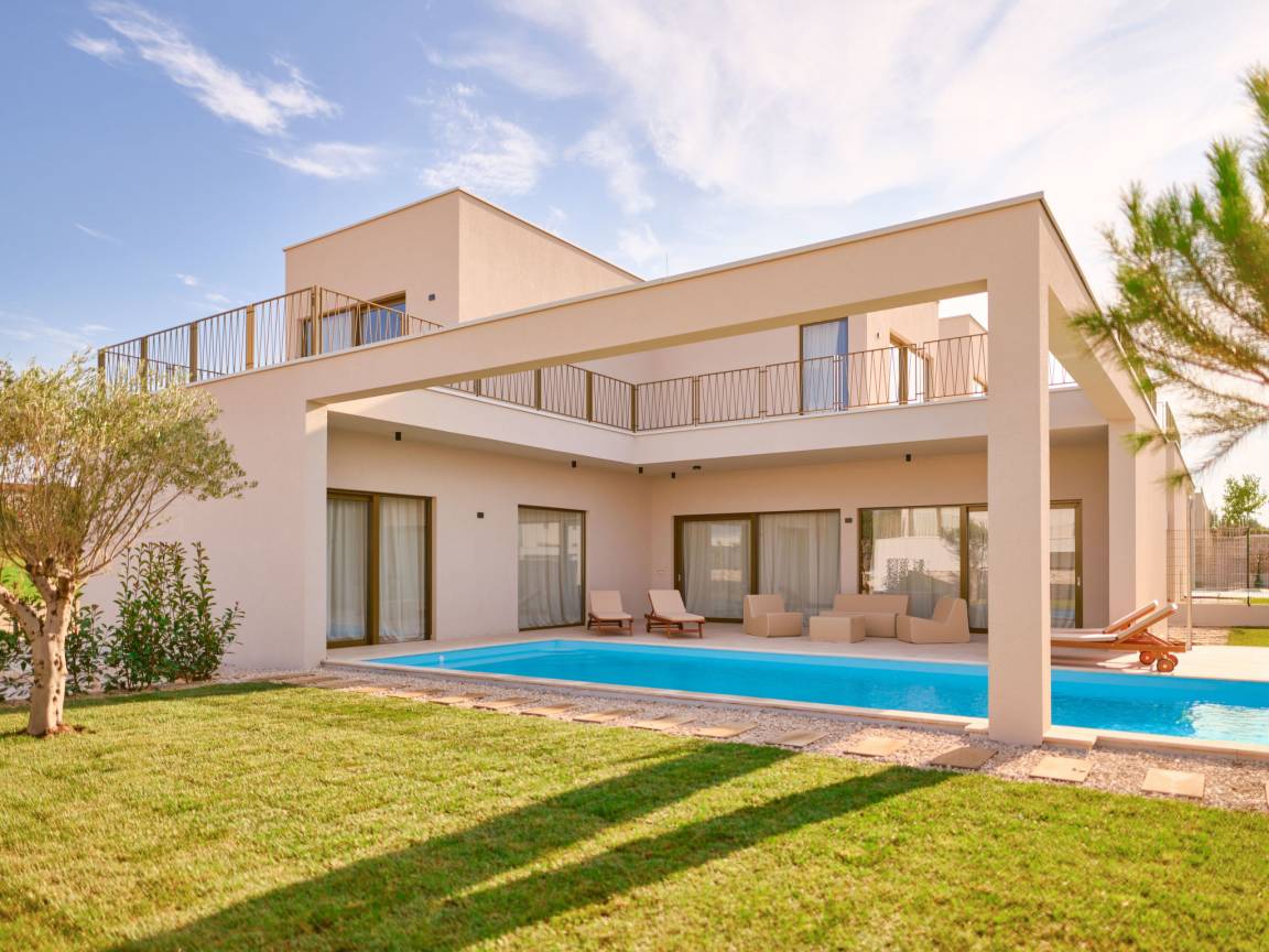 155 M² House ∙ 4 Bedrooms ∙ 8 Guests - Novigrad