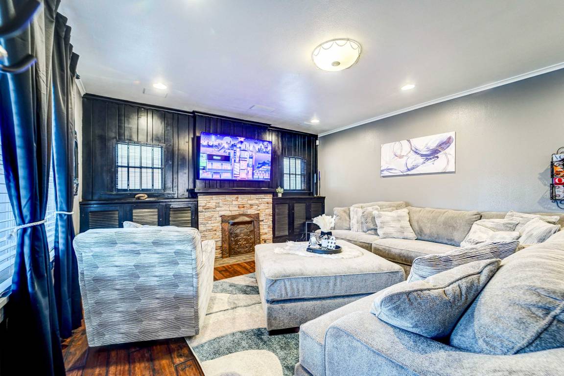 211 M² House ∙ 4 Bedrooms ∙ 7 Guests - Lubbock, TX