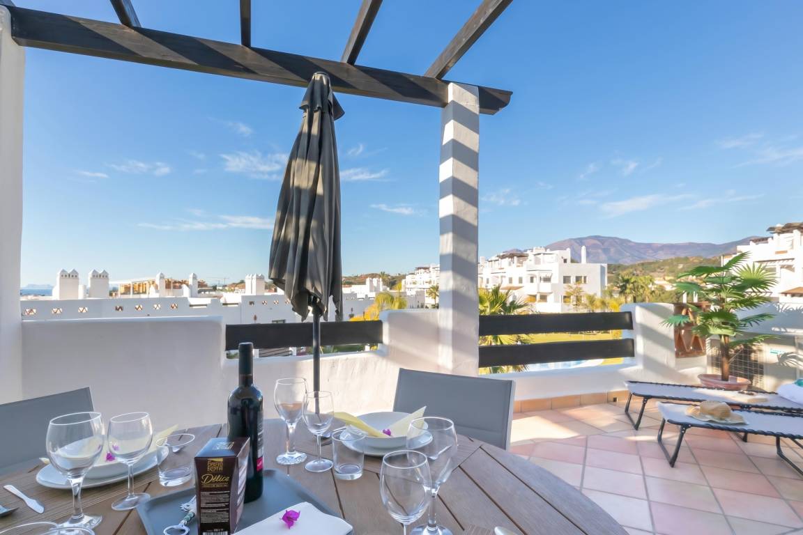 80 M² Apartamento ∙ 2 Habitaciones ∙ 4 Huéspedes - Benahavís