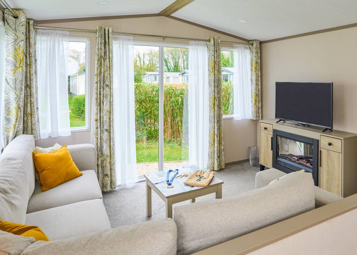 Caravan ∙ 2 Bedrooms ∙ 6 Guests - St Ives