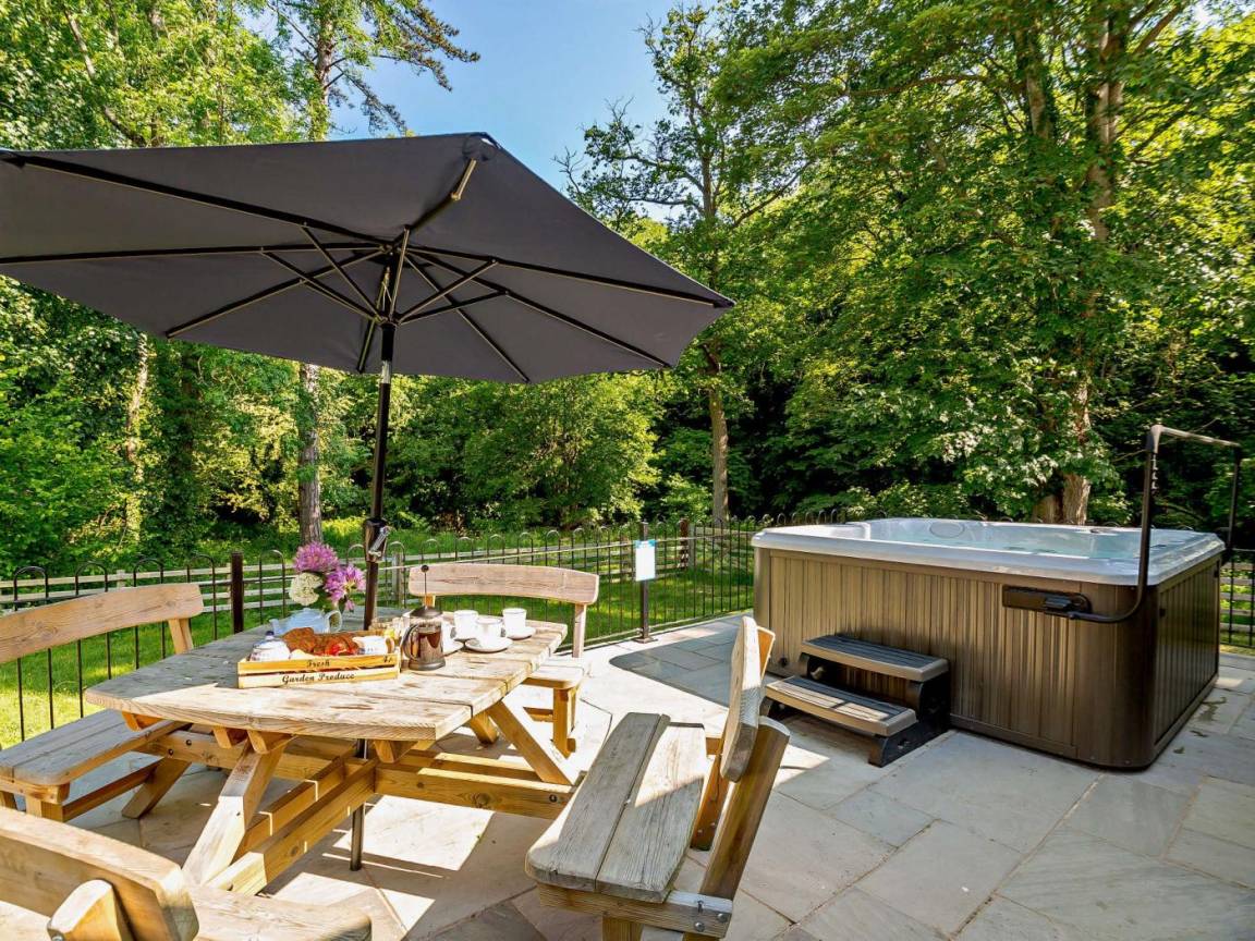 Cottage ∙ 4 Bedrooms ∙ 8 Guests - Abergele