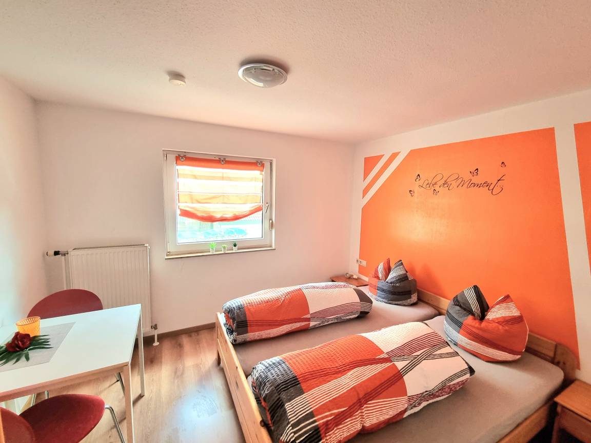 70 M² Ferienwohnung ∙ 4 Schlafzimmer ∙ 9 Gäste - Hayingen