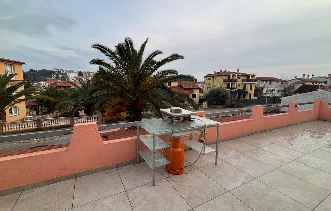 160 M² Apartamento ∙ 3 Habitaciones ∙ 6 Huéspedes - Pula