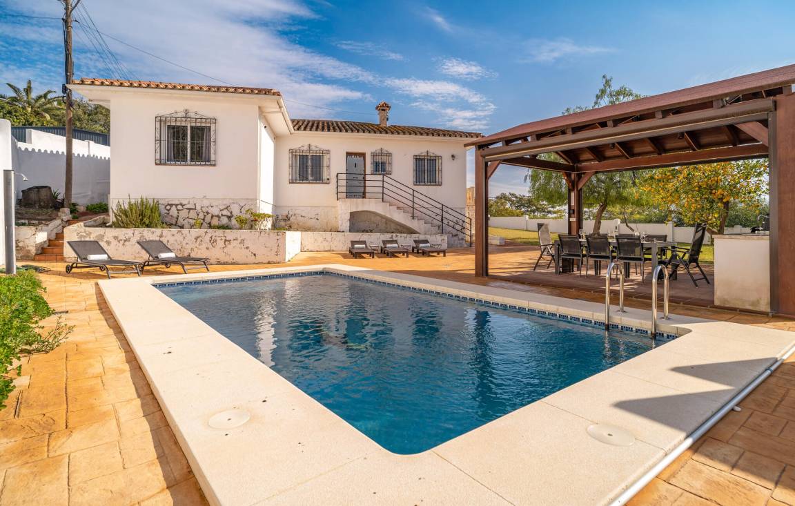 200 M² House ∙ 3 Bedrooms ∙ 6 Guests - Coín