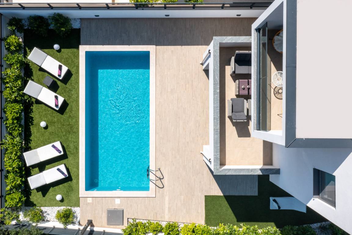 200 M² Villa ∙ 3 Bedrooms ∙ 6 Guests - Tisno