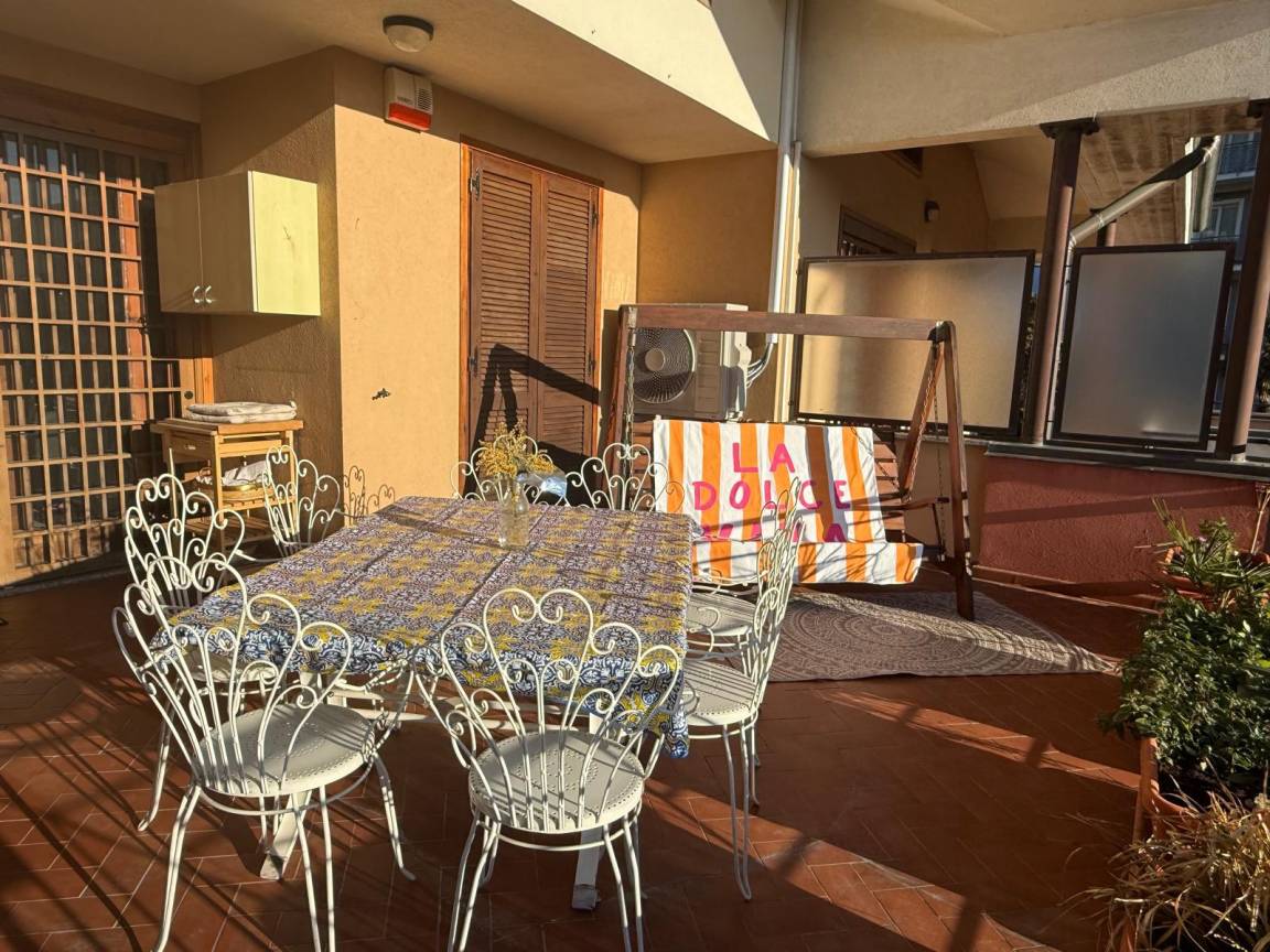 160 M² Appartement ∙ 3 Slaapkamers ∙ 7 Gasten - Stresa