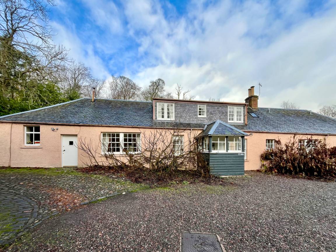 Cottage ∙ 4 Bedrooms ∙ 8 Guests - Fife