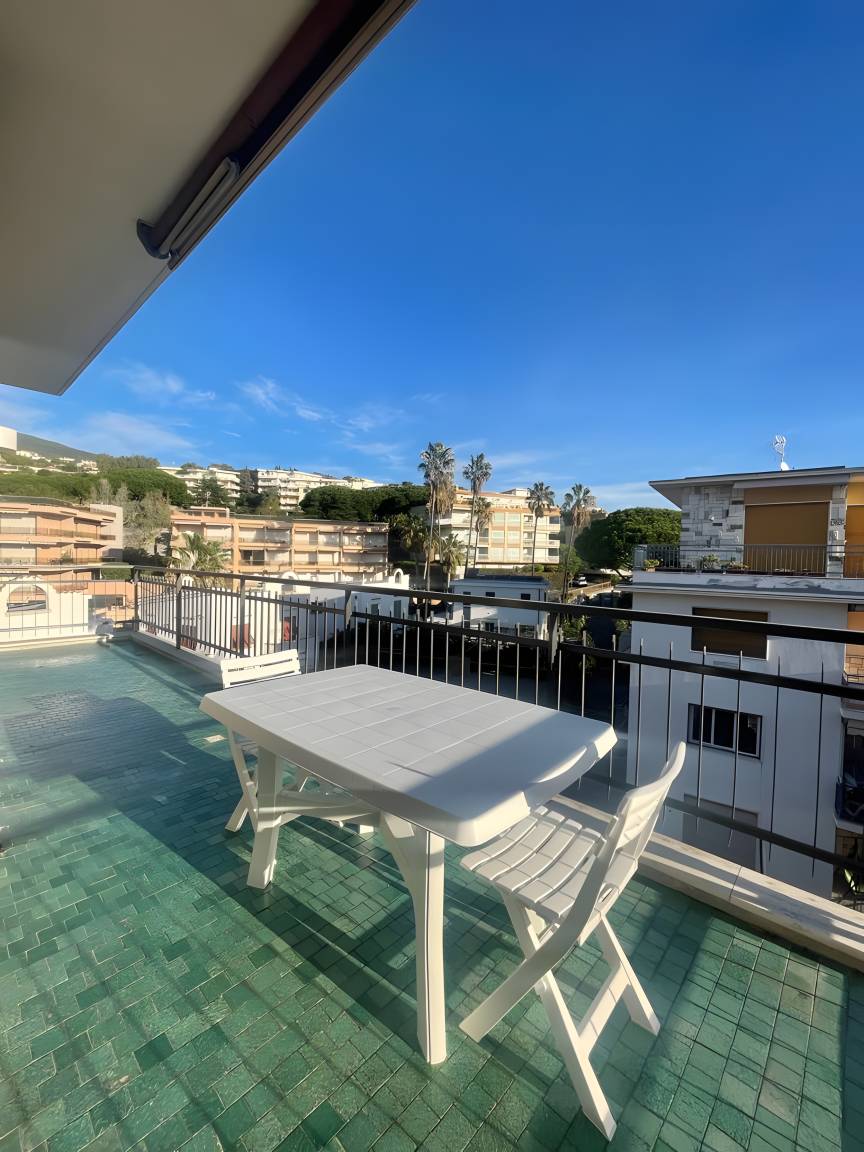 120 M² Ferienwohnung ∙ 3 Schlafzimmer ∙ 6 Gäste - Ventimiglia