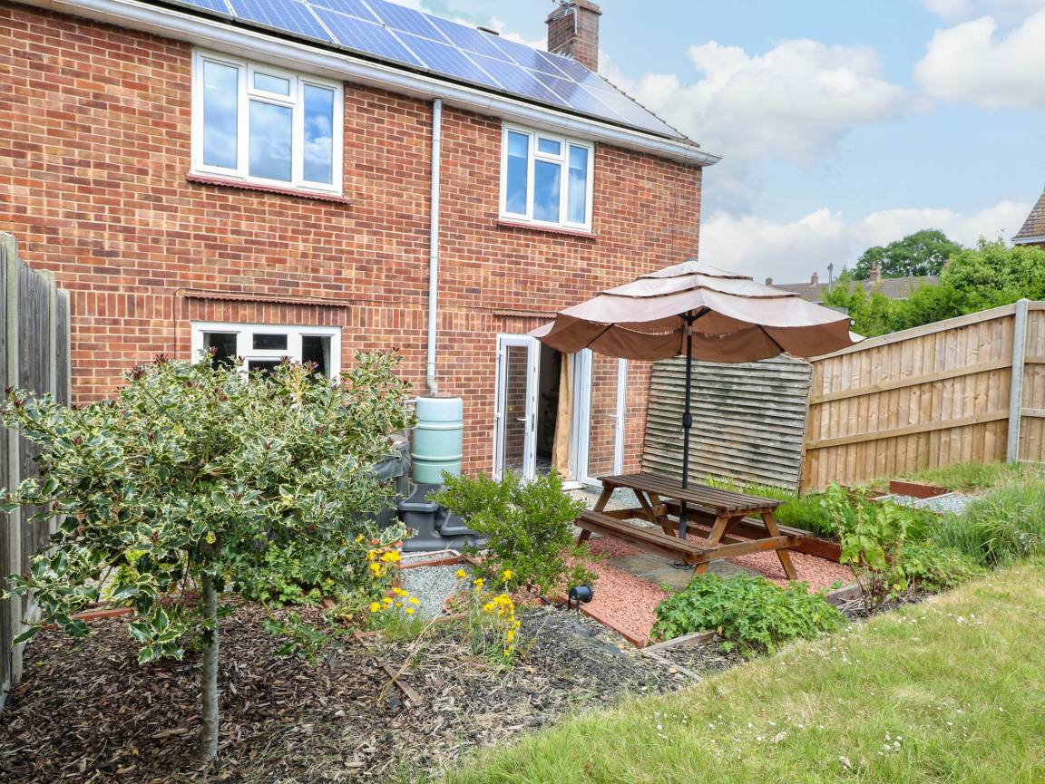 Cottage ∙ 3 Bedrooms ∙ 5 Guests - Wroxham