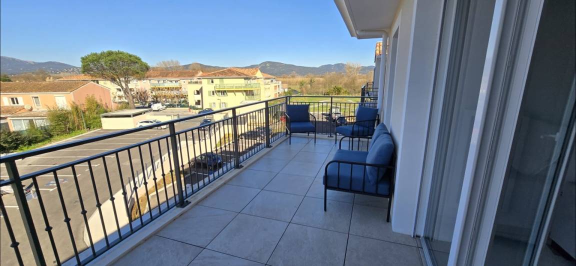 45 M² Appartement ∙ 1 Chambre ∙ 2 Personnes - Cogolin