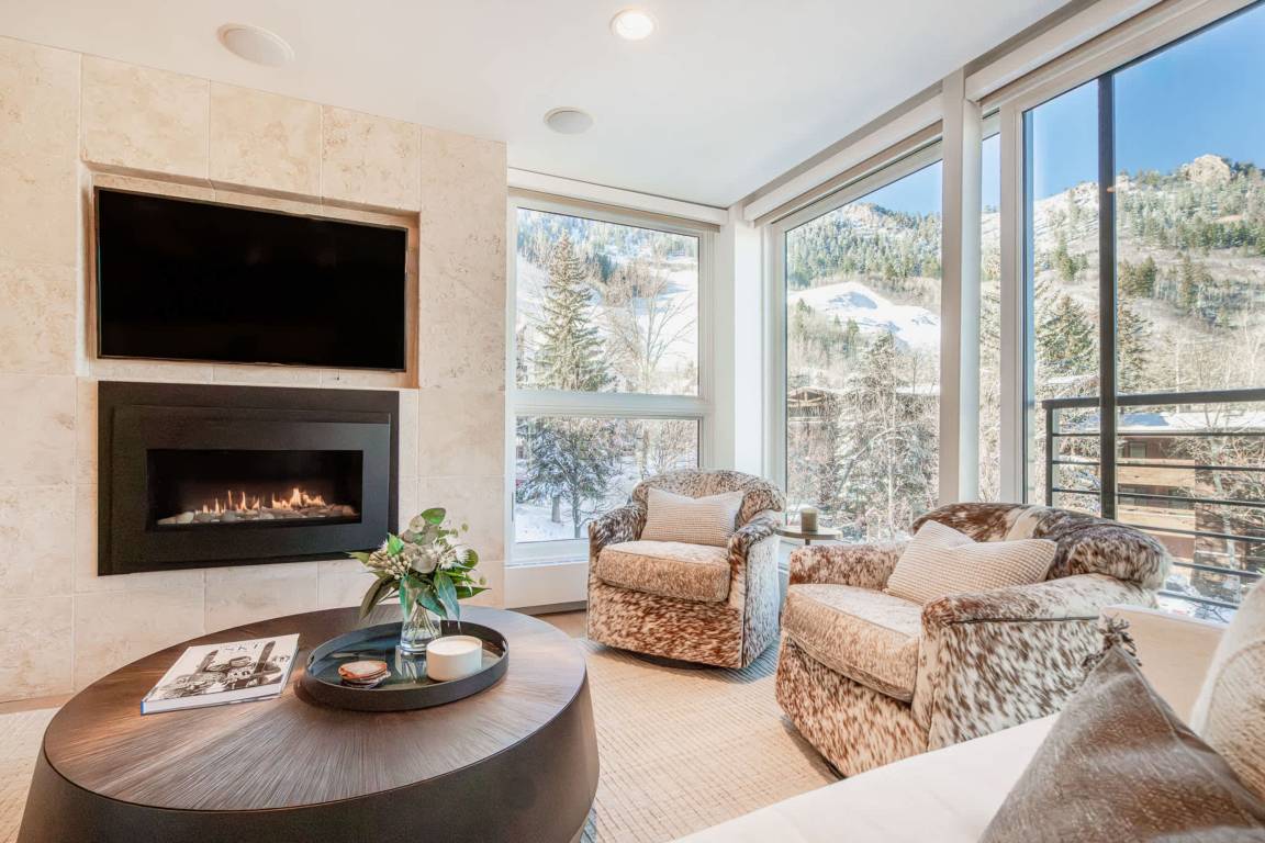 Apartment ∙ 3 Bedrooms ∙ 8 Guests - Aspen, CO