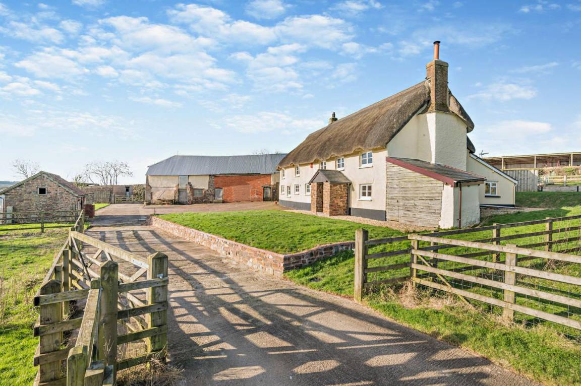 Cottage ∙ 6 Bedrooms ∙ 10 Guests - Devon