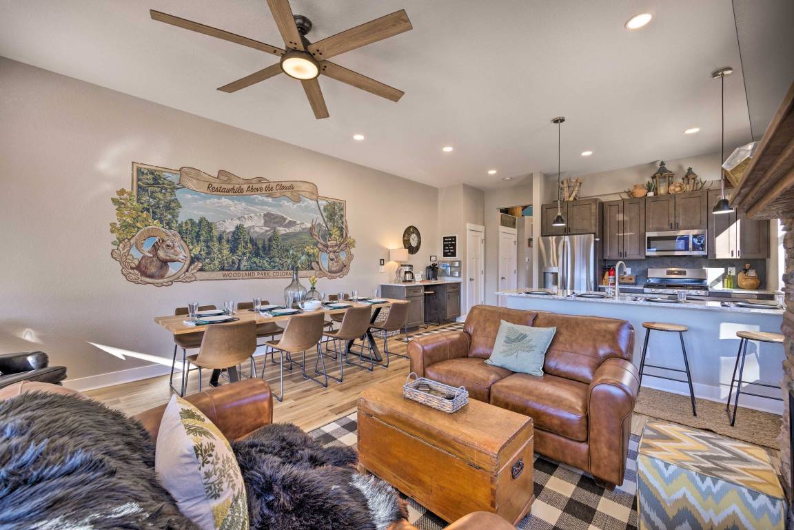 162 M² Apartment ∙ 3 Bedrooms ∙ 8 Guests - Woodland Park, CO