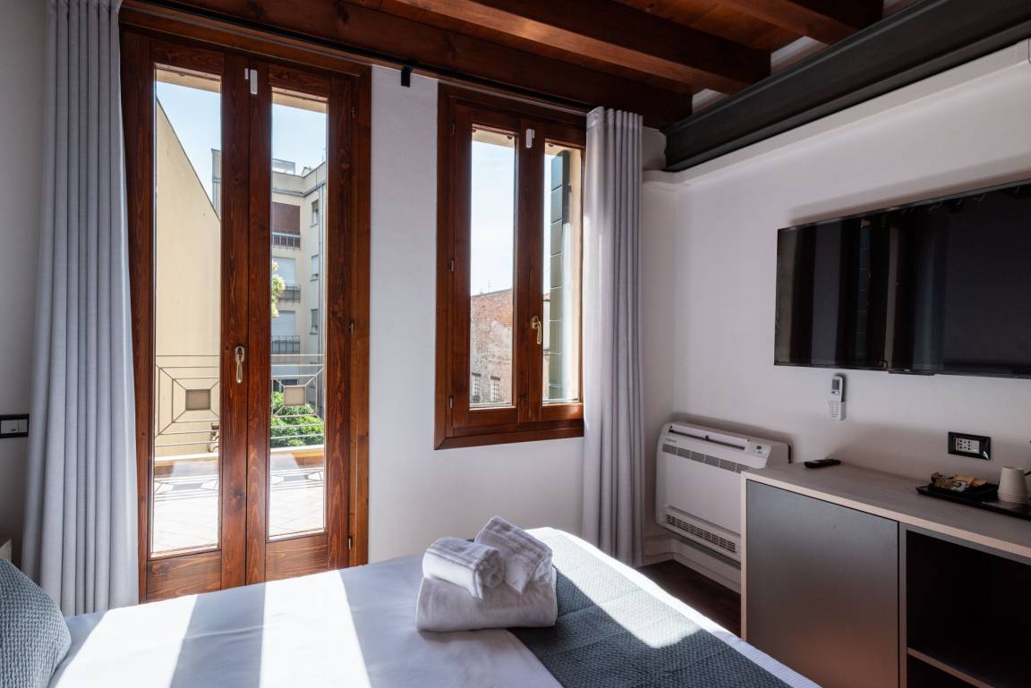 15 M² Casa ∙ 1 Camera Da Letto ∙ 2 Ospiti - Padova
