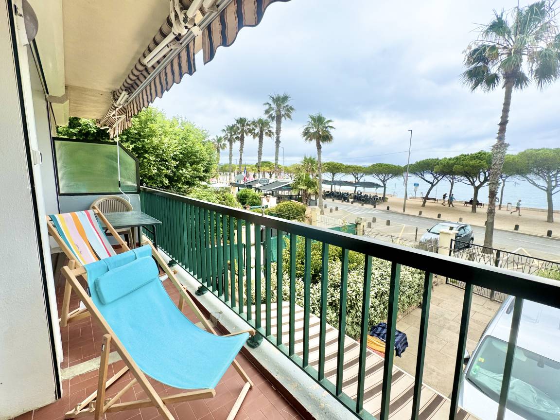 30 M² Appartement ∙ 1 Chambre ∙ 2 Personnes - La Ciotat
