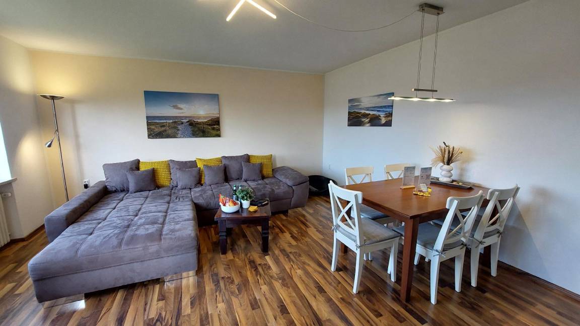 87 M² Ferienwohnung ∙ 3 Schlafzimmer ∙ 5 Gäste - Wilhelmshaven