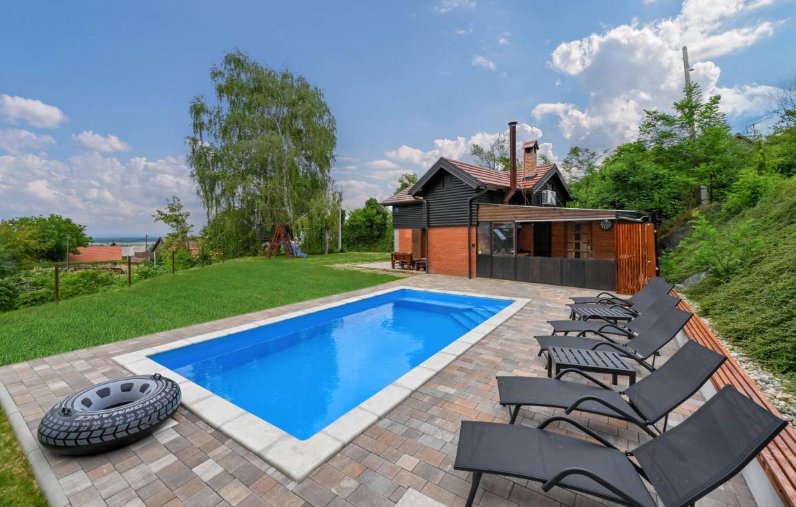 72 M² Casa ∙ 2 Camere Da Letto ∙ 7 Ospiti - Koprivnica