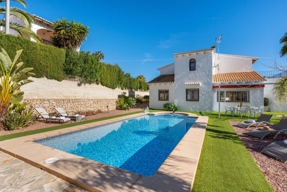 200 M² Villa ∙ 4 Habitaciones ∙ 8 Huéspedes - Benisa