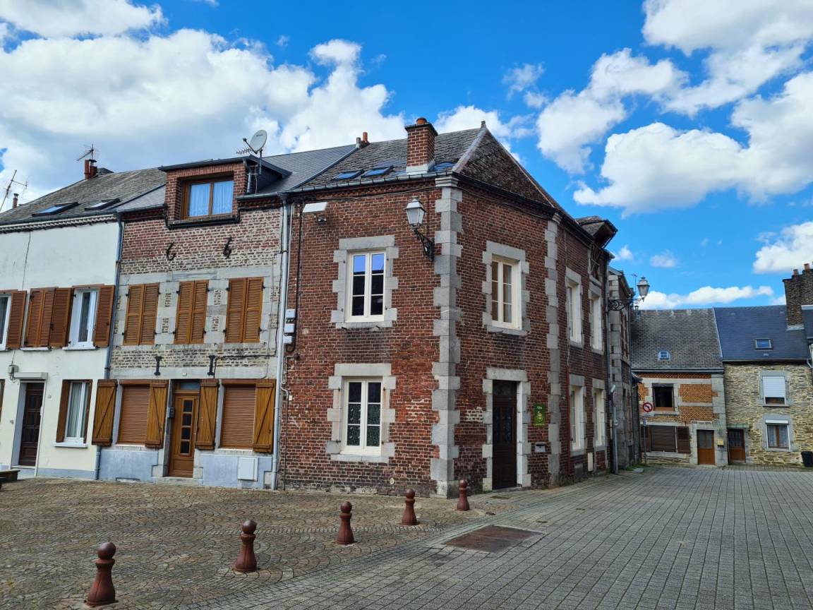 90 M² Gîte ∙ 3 Chambres ∙ 6 Personnes - Ardennes