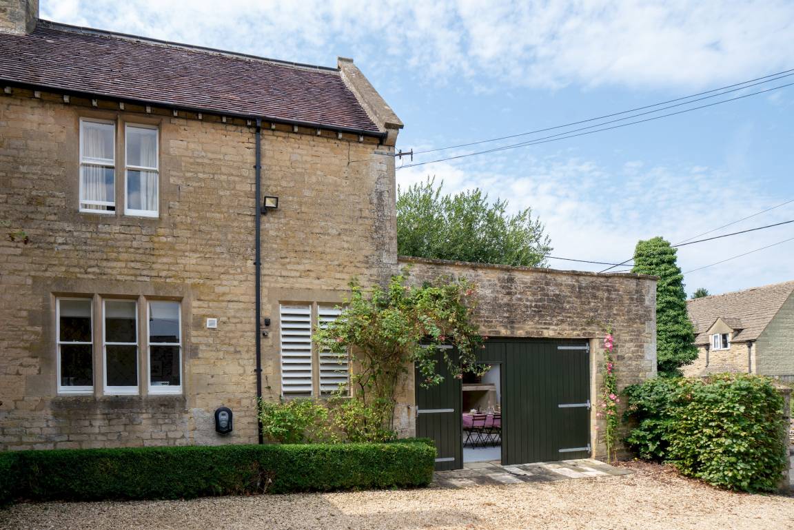 149 M² House ∙ 4 Bedrooms ∙ 8 Guests - South Cerney