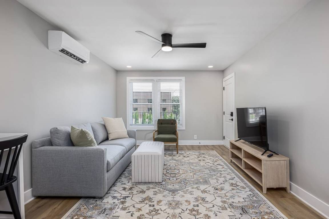 48 M² Apartament ∙ 1 Sypialnia ∙ 4 Gości - Nashville