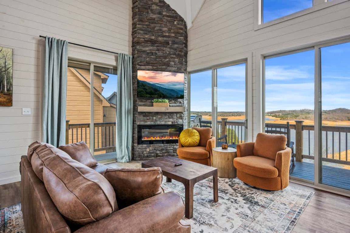 293 M² Cabin ∙ 5 Bedrooms ∙ 14 Guests - Dandridge, TN