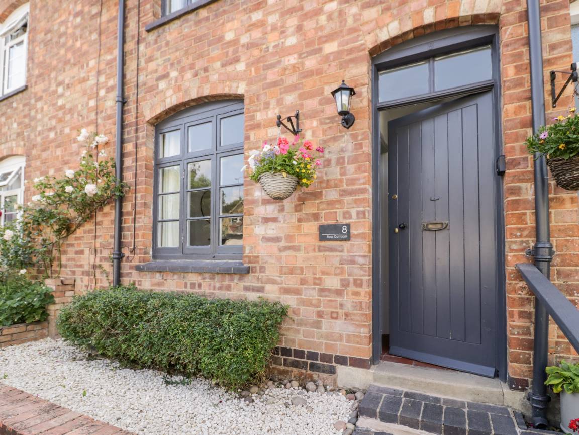 Cottage ∙ 2 Bedrooms ∙ 3 Guests - Winchcombe