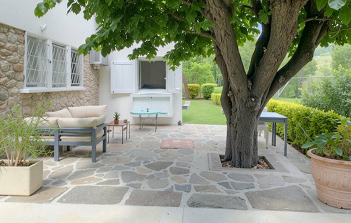 80 M² Apartamento ∙ 2 Quartos ∙ 4 Hóspedes - Brando