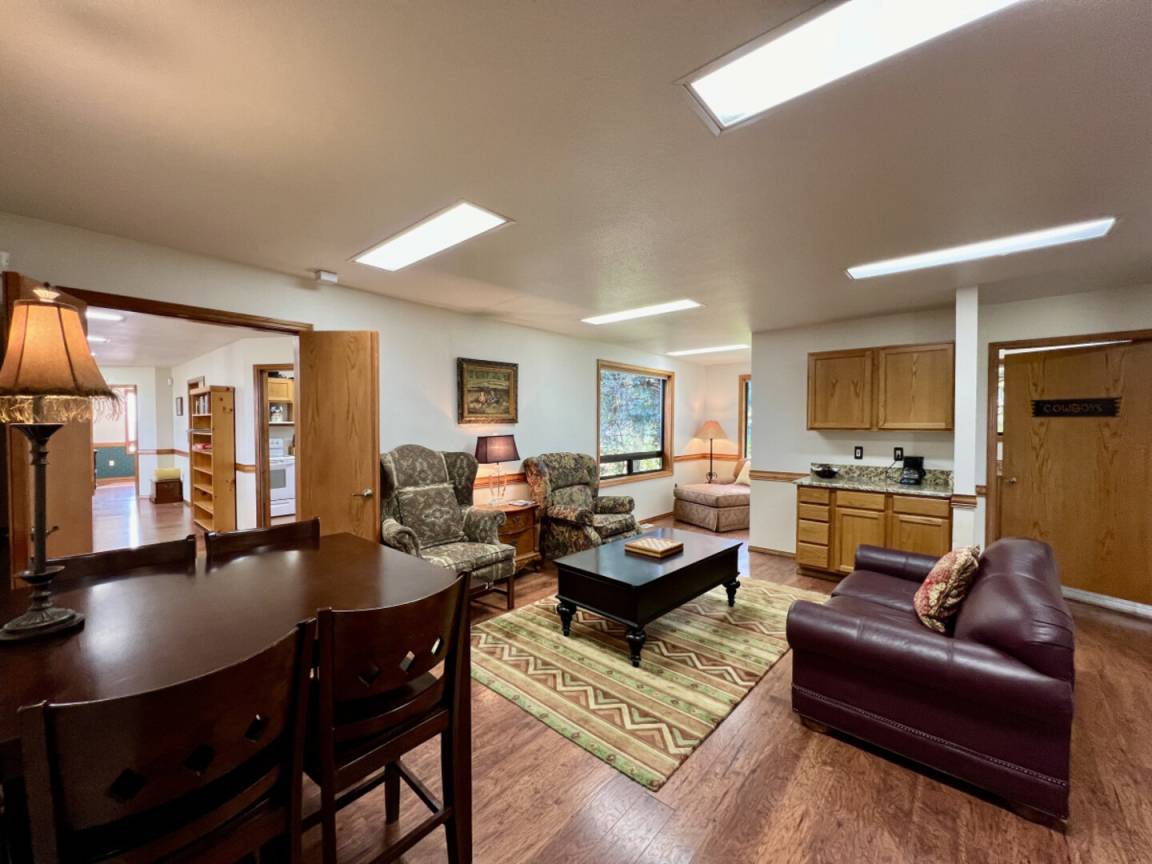 220 M² House ∙ 5 Bedrooms ∙ 10 Guests - Baker City, OR