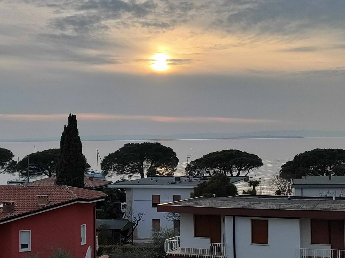 70 M² Ferienwohnung ∙ 2 Schlafzimmer ∙ 5 Gäste - Lazise