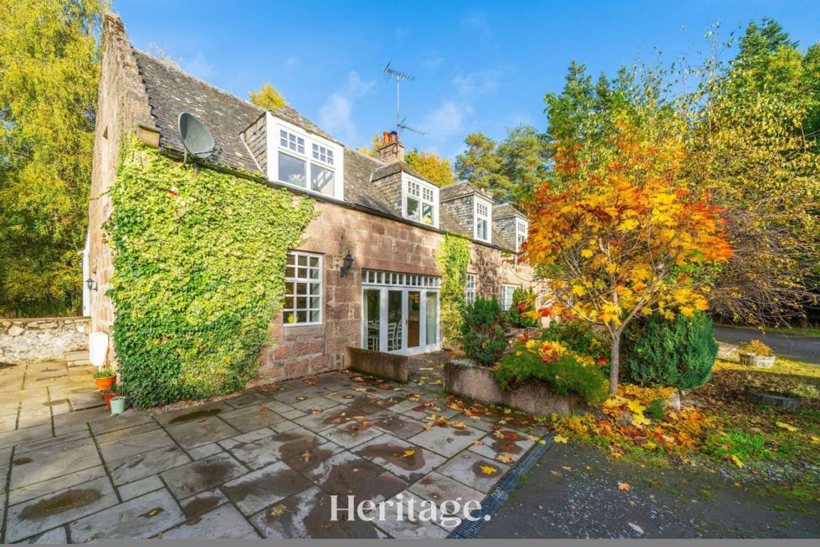 House ∙ 2 Bedrooms ∙ 4 Guests - Aboyne