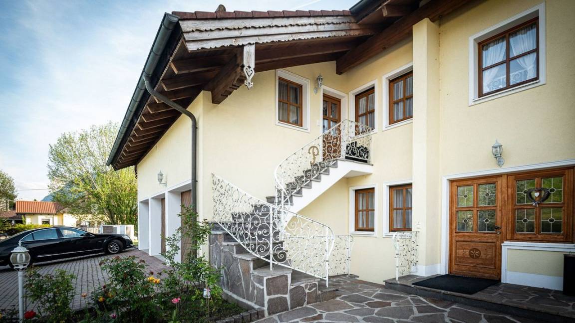 Ferienwohnung ∙ 1 Schlafzimmer ∙ 6 Gäste - Teisendorf