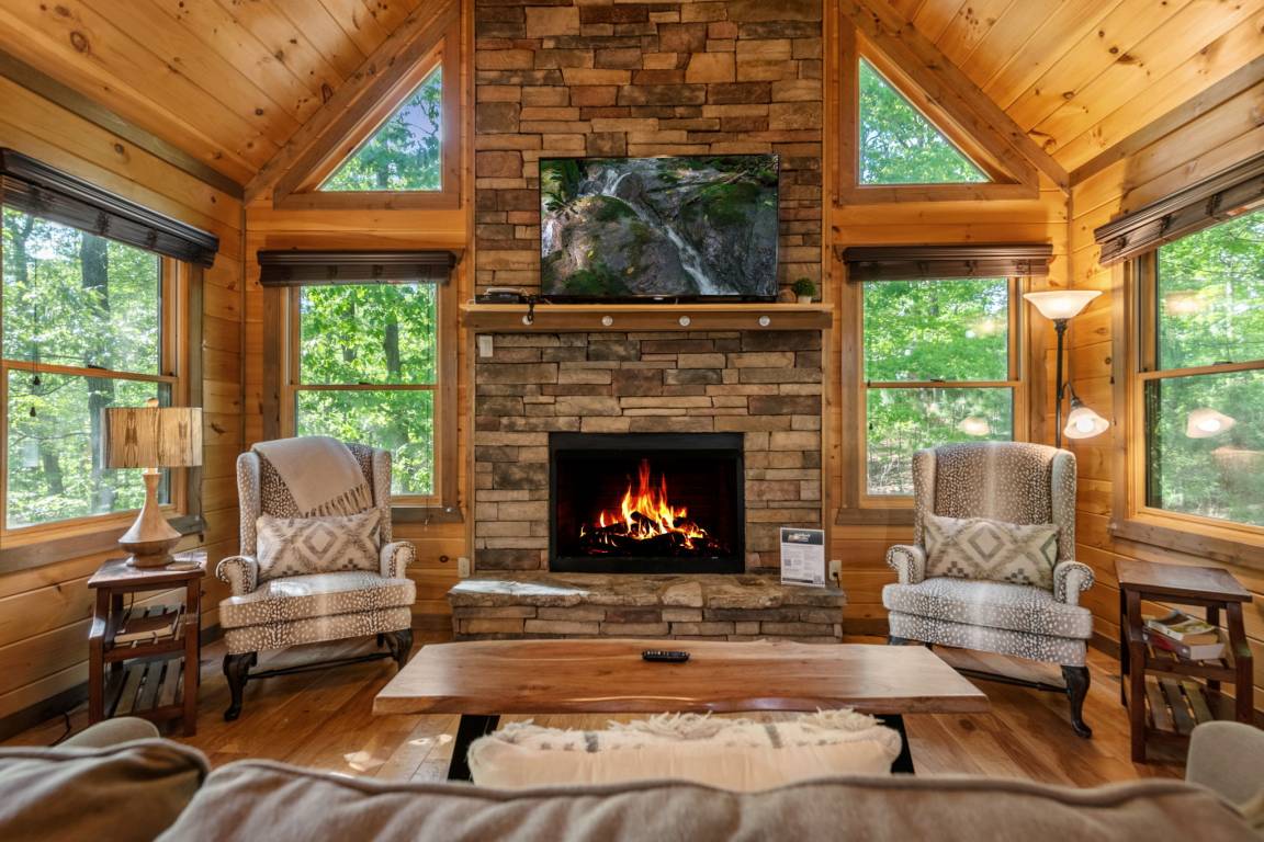 230 M² Cabin ∙ 3 Bedrooms ∙ 6 Guests - Blue Ridge, GA