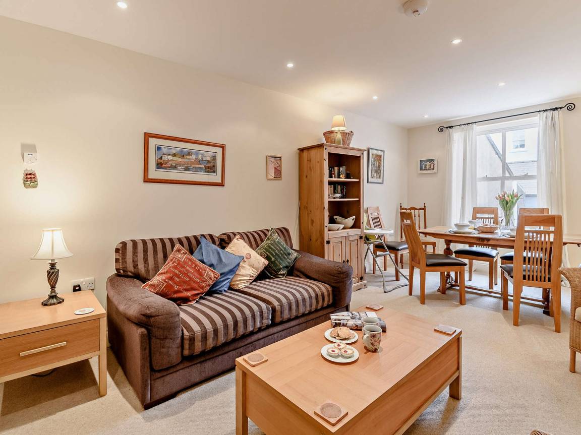 Cottage ∙ 3 Bedrooms ∙ 6 Guests - Tenby