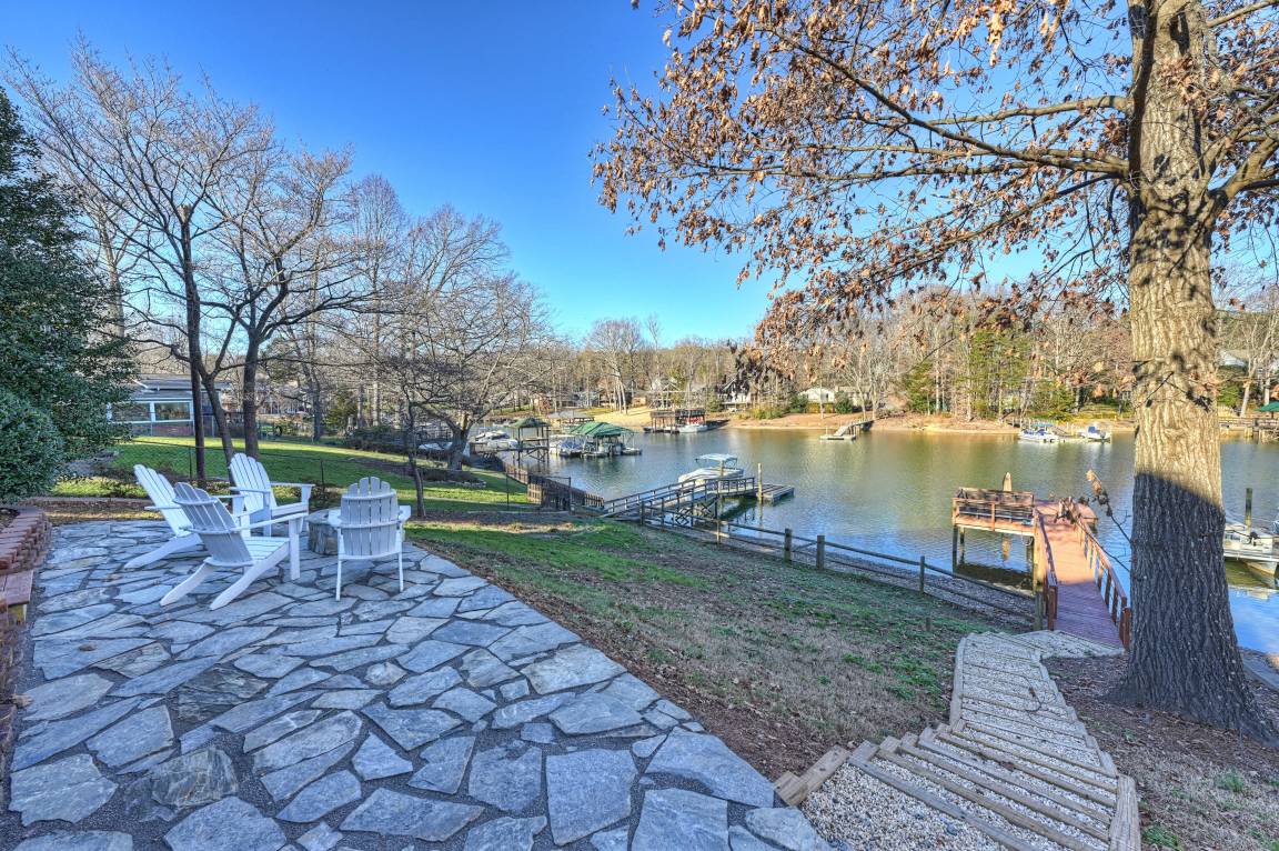 405 M² Ferienhaus ∙ 5 Schlafzimmer ∙ 16 Gäste - Denver, NC