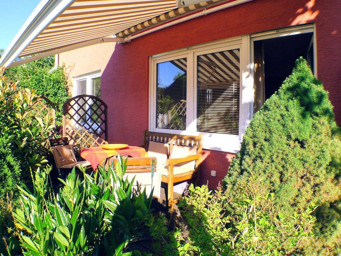 54 M² Ferienwohnung ∙ 1 Schlafzimmer ∙ 2 Gäste - Rheinbach