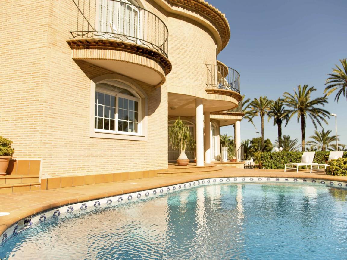 426 M² Villa ∙ 6 Bedrooms ∙ 12 Guests - Cullera