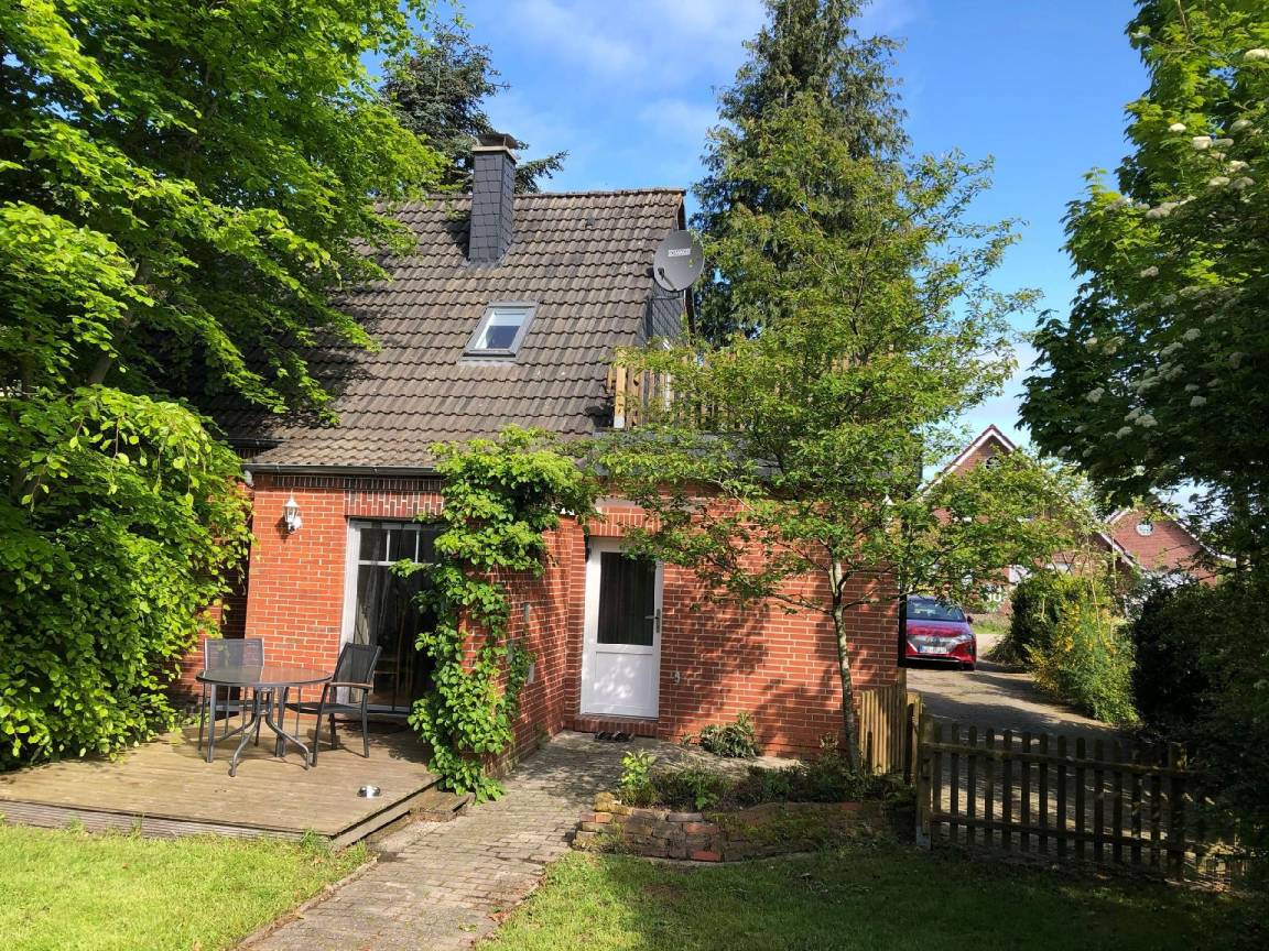 100 M² Ferienhaus ∙ 2 Schlafzimmer ∙ 5 Gäste - Großefehn